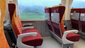 特急「ひだ」の自由席の混雑・普通車の解説 新型のHC85系投入で車内のコンセントやWi-Fiも | ドルフィン日記