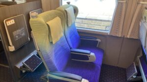 特急「ひだ」の自由席の混雑・普通車の解説 新型のHC85系投入で車内のコンセントやWi-Fiも | ドルフィン日記