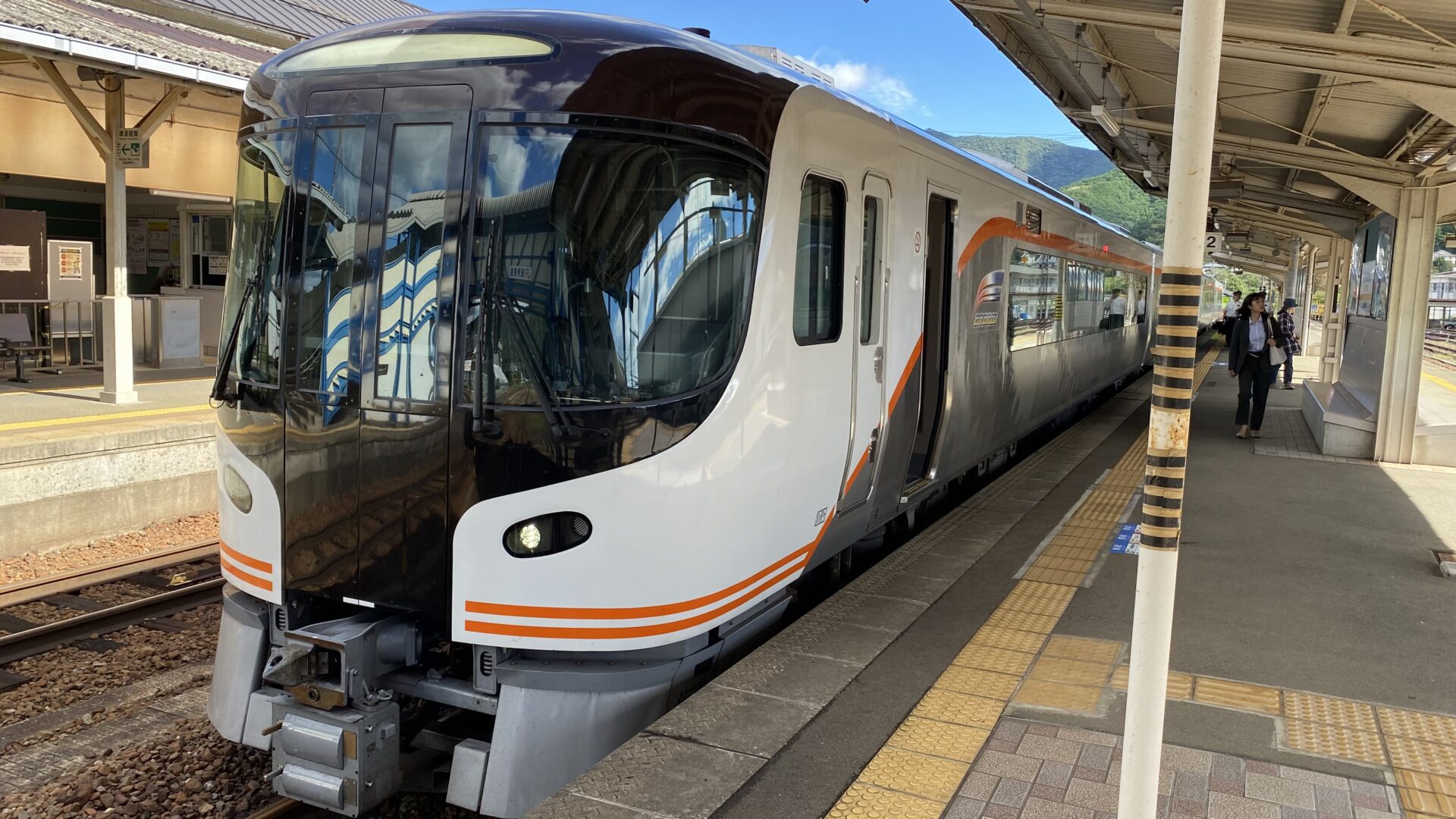 新型車両HC85系・特急南紀で紀伊半島へ 料金や編成、自由席の混雑状況などを解説 | ドルフィン日記