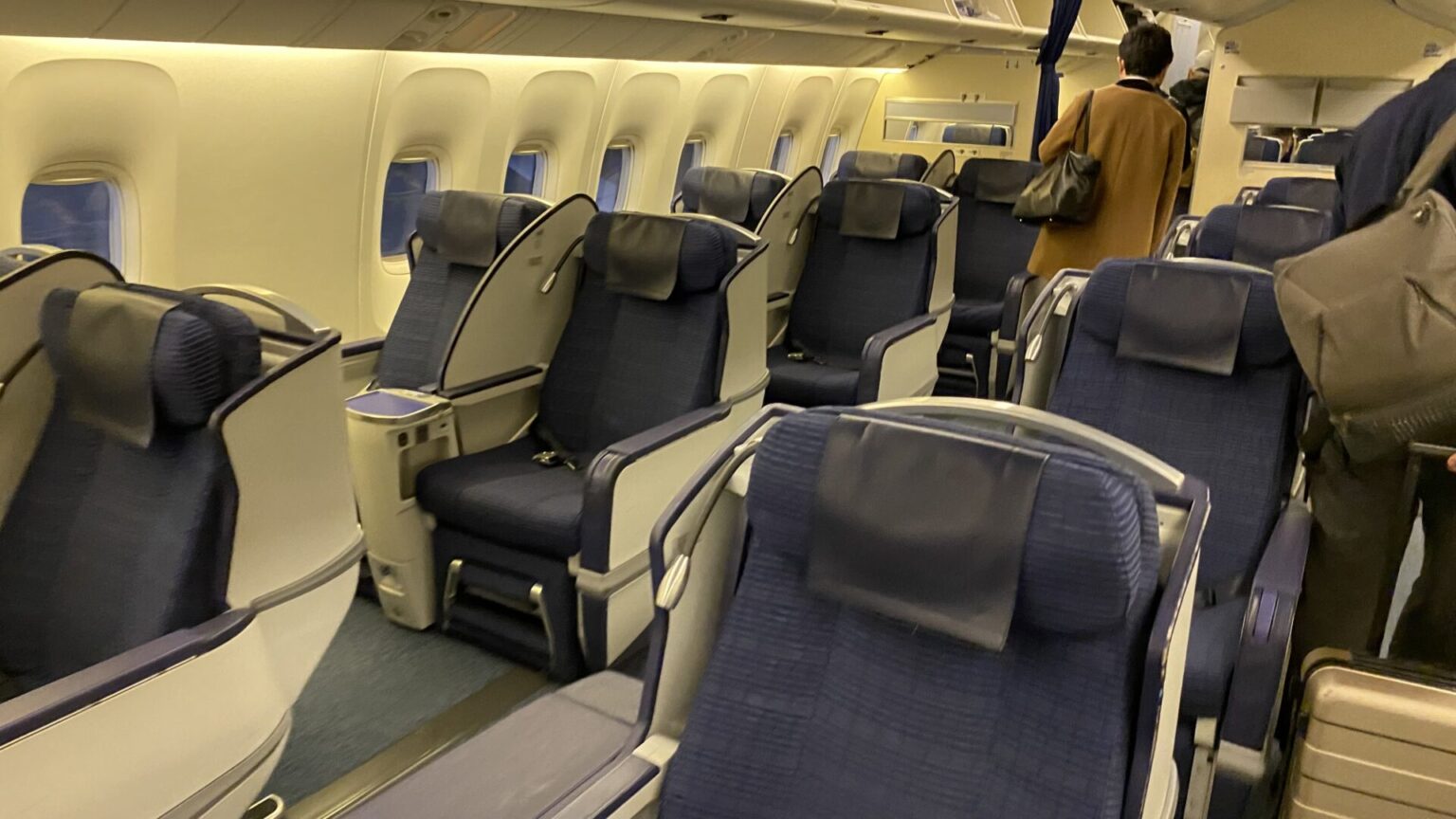 ANAのB767-300ER[763] 国内線・国際線で活躍する機材を徹底紹介！ | ドルフィン日記