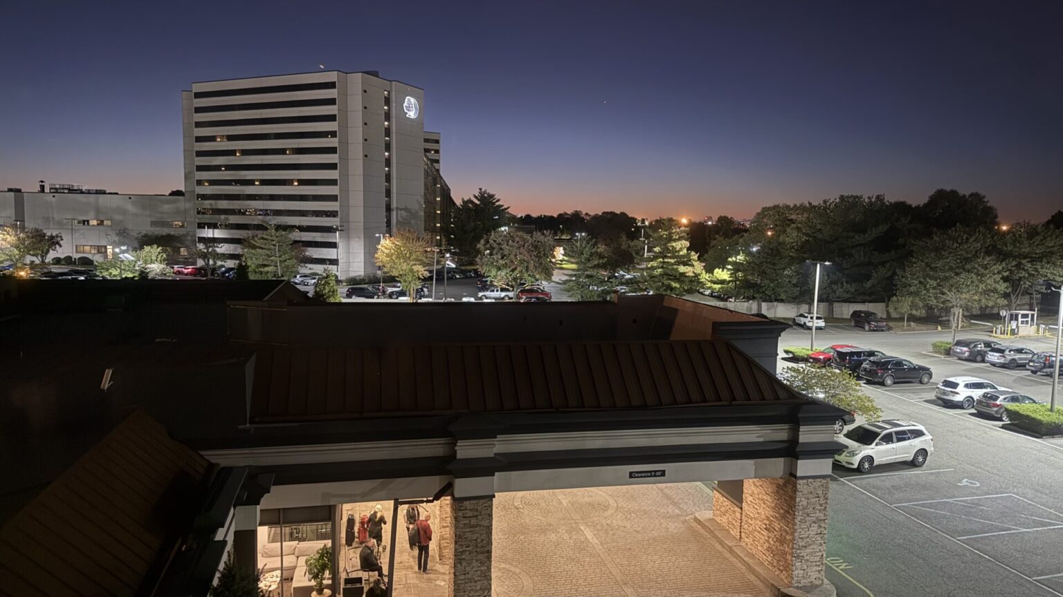 ニューアークの空港ホテル「Holiday Inn Newark International Airport」は乗継にもおすすめ！ | ドルフィン日記